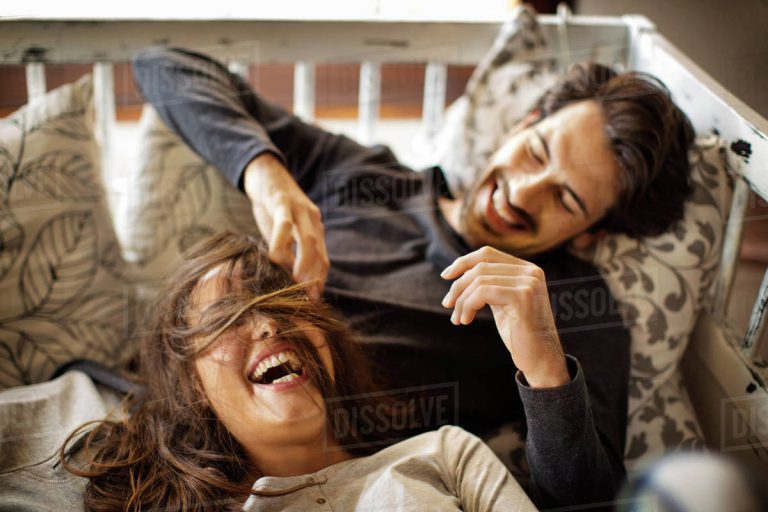 9 Physical Gestures Men Only Do When They Are In Love - MindWaft