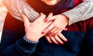 8 Simple Ways to Make a Long Lasting Relationship - MindWaft